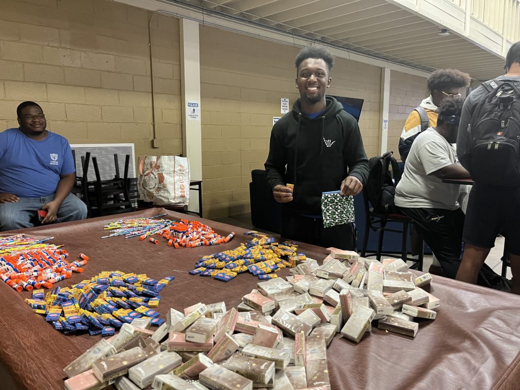 Chowan University Freshmen Serve Together to Help Elementary School ...