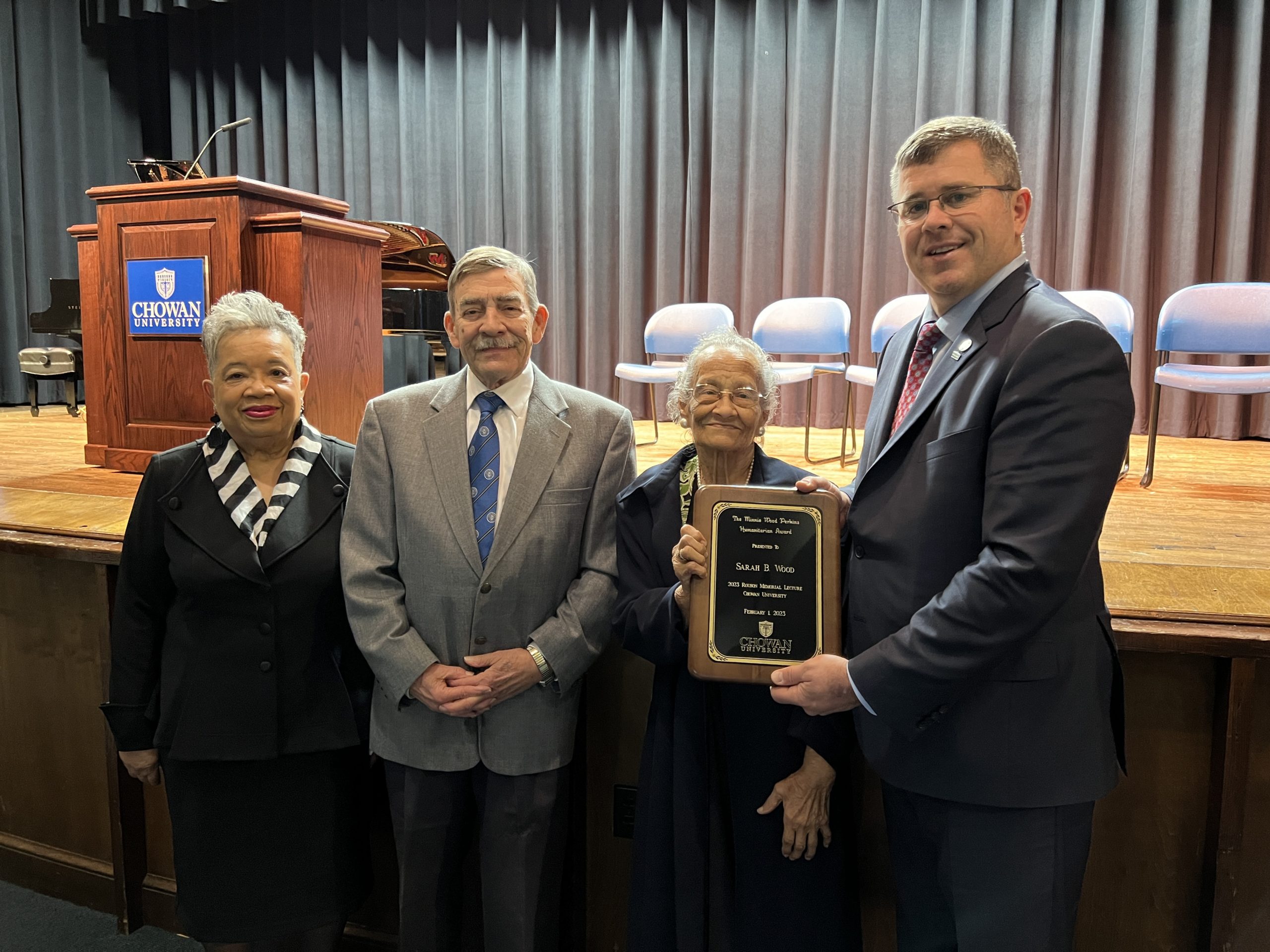 Sarah B. Wood receives Minnie Wood Perkins Humanitarian Award at Rouson ...